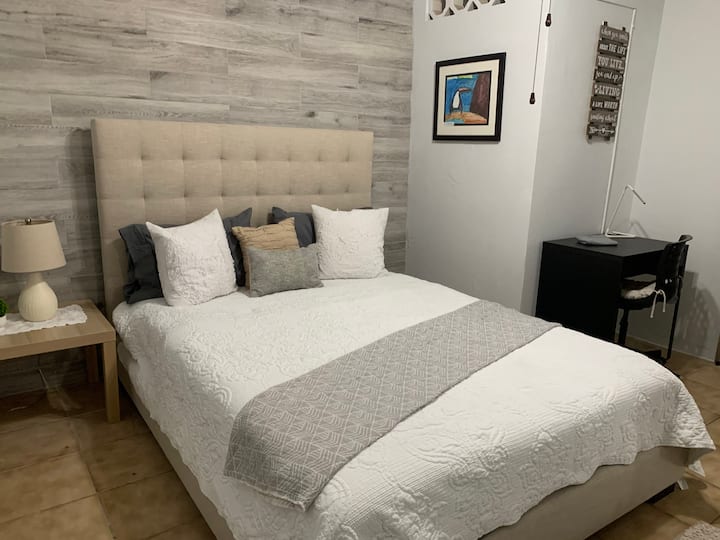 Casa Duarte 1 - En La Milla De Oro - San Juan