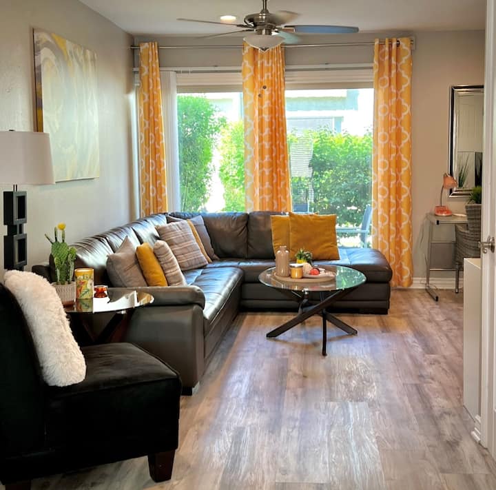 Perfect Condo In The Heart Of Old Town!! - Scottsdale