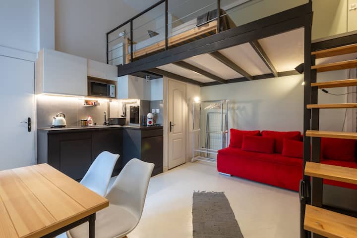 Charming Studio Apartment In The Center A/c - Budapest
