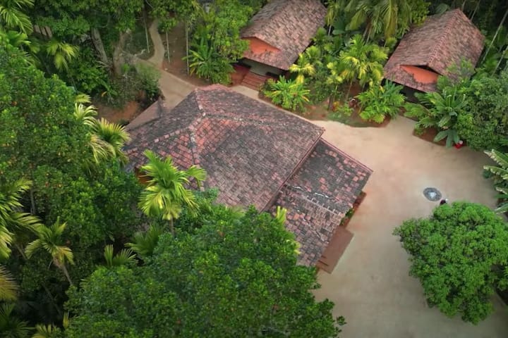 Heritage Property With 5 Cottages + Farm + Forest - Honnavar