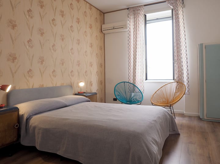 Donna Emilia, Bilocale Con Balcone Nella Sanità - 那不勒斯