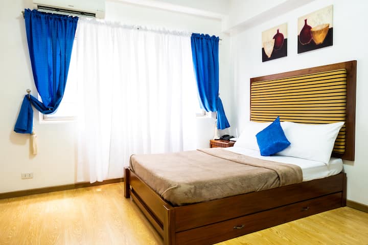 Cedar Peak Condo Ac05 W/ Kitchen Near Session Road - Baguio