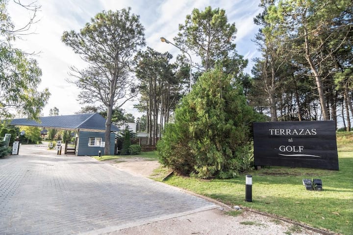 Casa En Barrio Cerrado "Terrazas Al Golf" - Pinamar