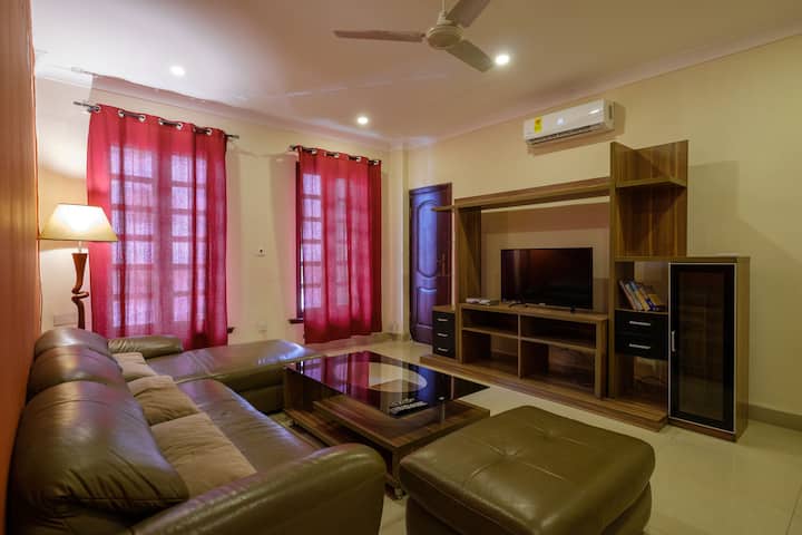 Classy And Comfy Studio Airport Residential Area - Accra