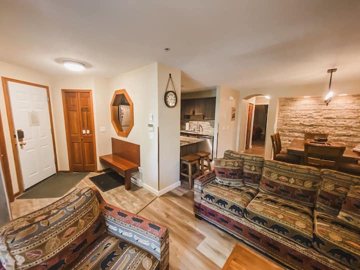 Lagoons Whistler-two Bedroom With Private Hot Tub - Whistler