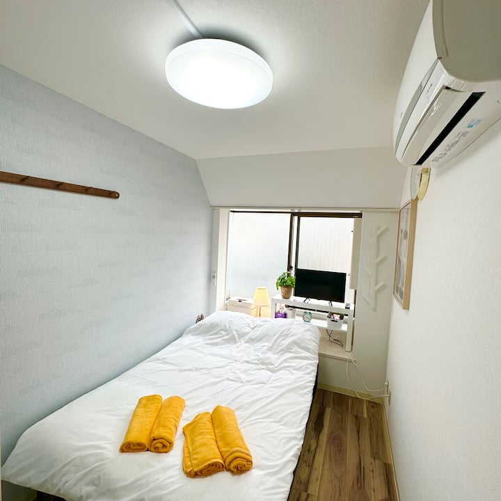 Shinjuku Simple Private Double Bed Room/free Wifi - Shinjuku City