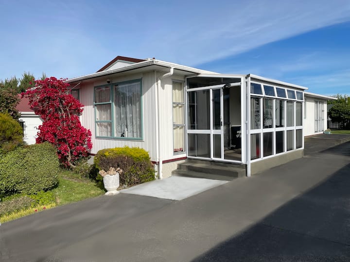 Private Bathroom, Delicious Optional Breakfast - Whanganui