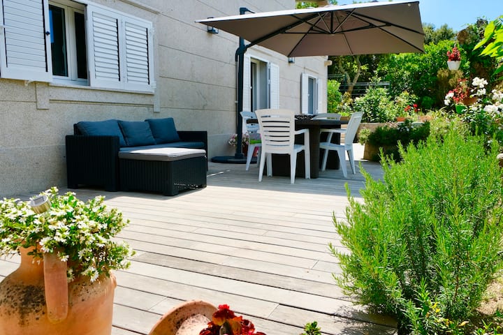 Rez De Villa Très Calme Avec Piscine Chauffée - Corsica