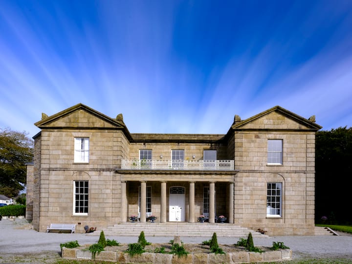 The Ballroom In Roswarne House In Cornwall - Pool