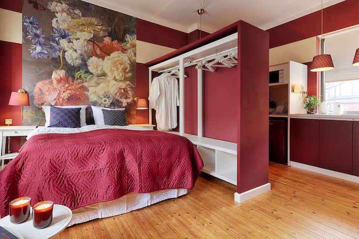 Chase Apartment - Autumn Flowers - Würzburg