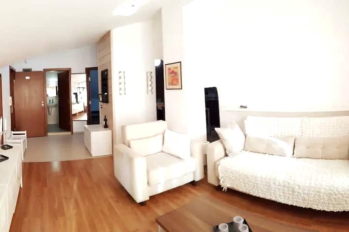 Private Apartment With A View To The Mountains - Bansko