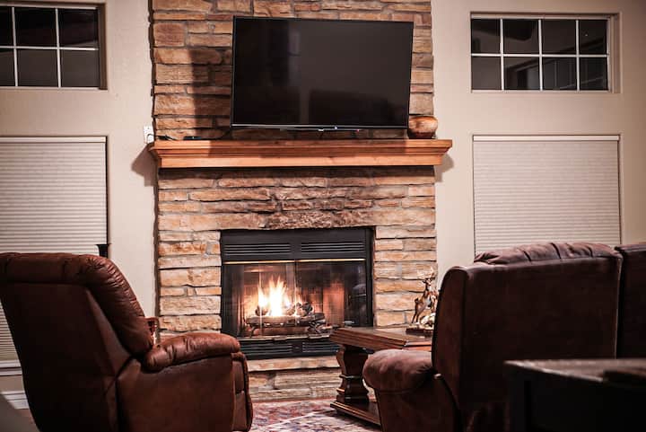 Cree Meadows Golf Club House With Hot Tub - Ruidoso, NM