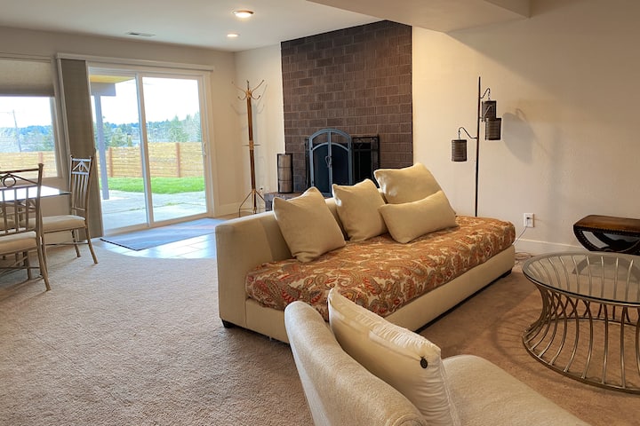 Work, Relax, Explore - Tacoma, WA