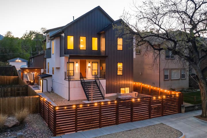 *As Seen On Tv* Modern Luxury Near Downtown & Occ - Colorado Springs, CO