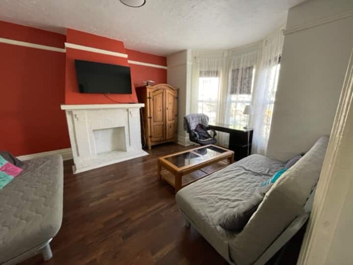 Large Alamo Square One Bedroom Apt - San Francisco, CA