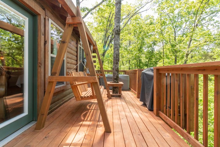 Deer Run Treehouse - Hot Springs Treehouses - Treehouses for Rent in ...
