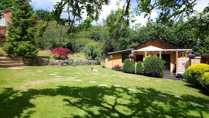 Sleeps 4-6, With Heated Indoor Pool - Isle of Wight