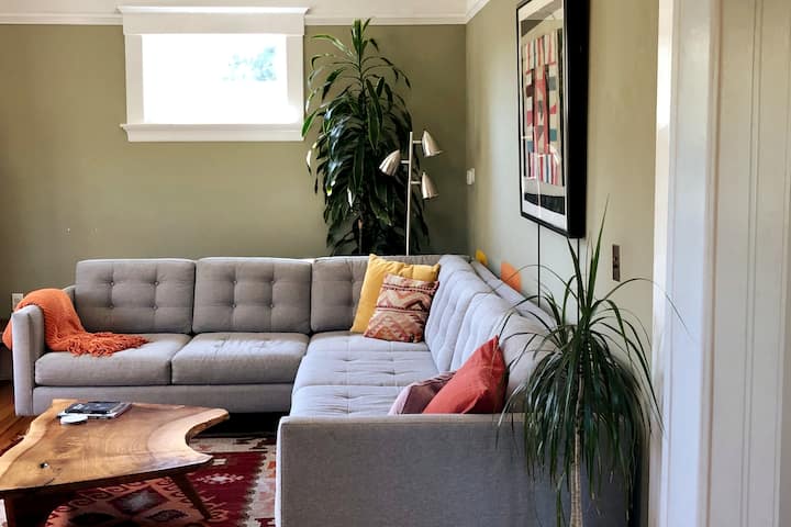 Light-filled Spacious Home With Lovely Gardens - Berkeley