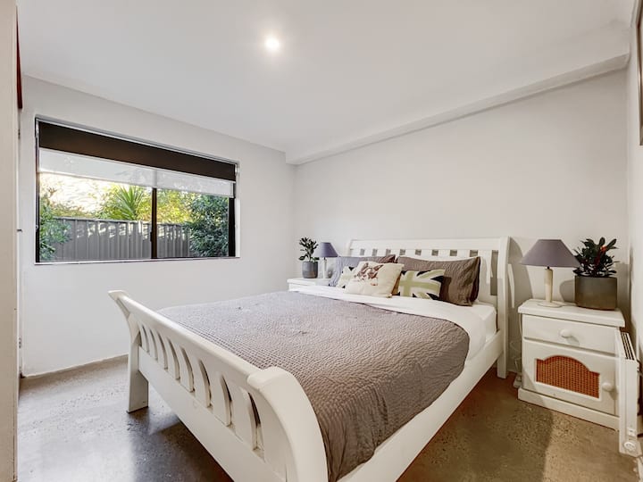 Merimbula Holiday Rentals & Homes - New South Wales, Australia | Airbnb