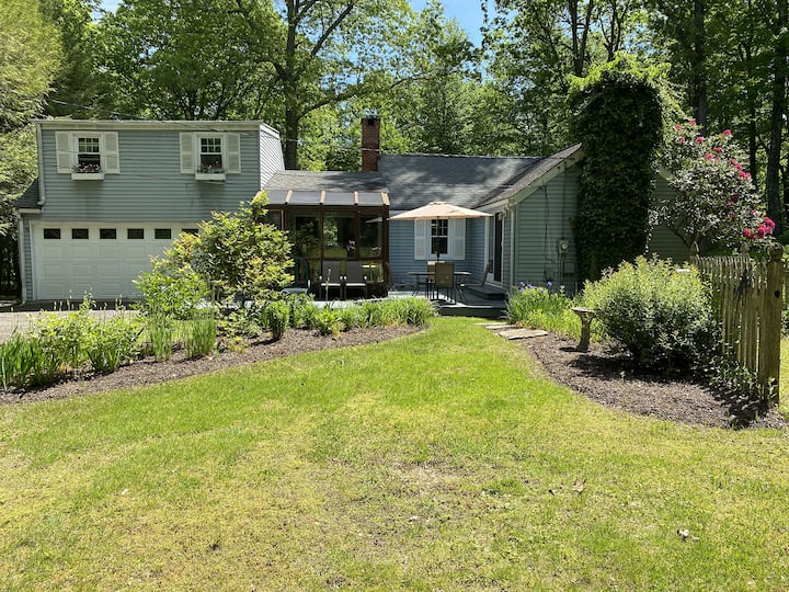 Comfortable Home Away From Home- Near Everything - Bethel, CT