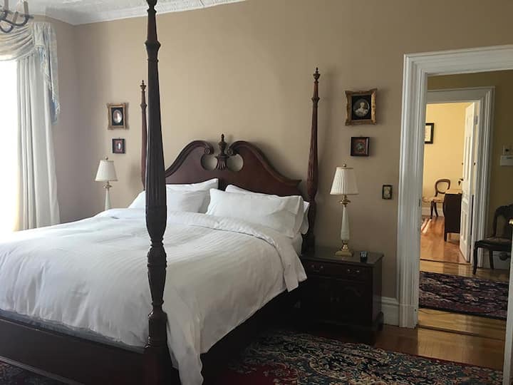 Babe Ruth, King Room - 金斯頓