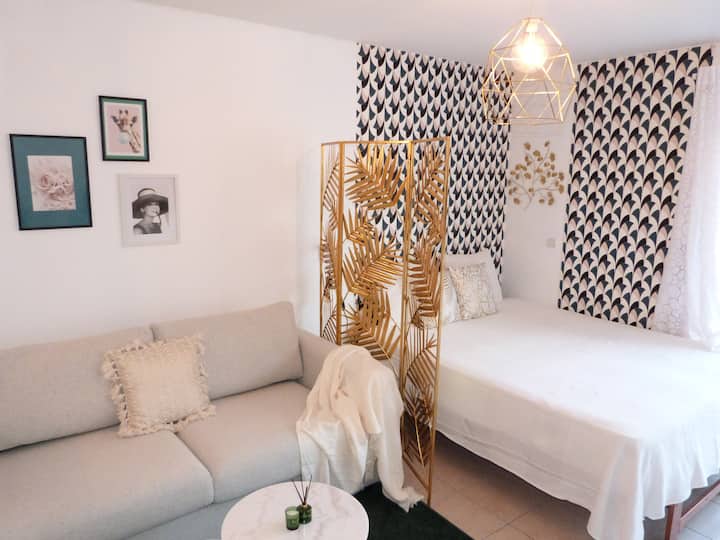 Somptueux Studio à La Joliette Vieux-port. - Marseille