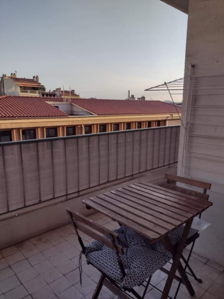 Charmant T1 Avec Terrasse Plein Sud Au Calme - Toulon