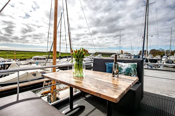 Sfeervolle Waterlodge In De Haven Van Kamperland - Vrouwenpolder