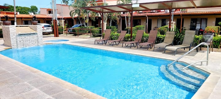Condo Walking Distance To The Beach! (Jp65) - Jaco