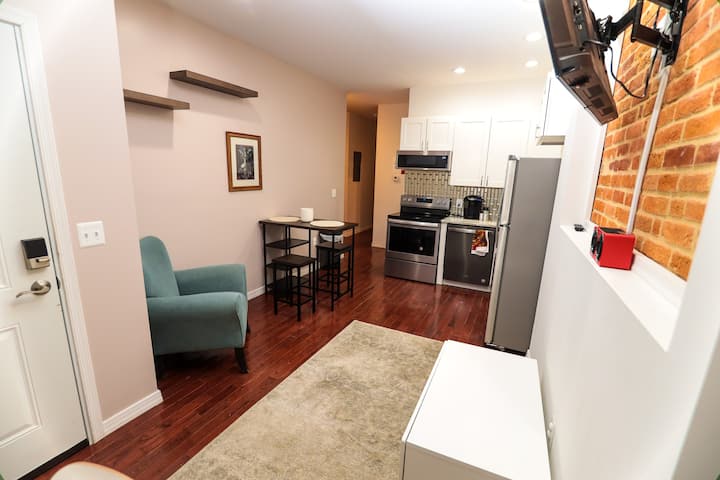 The Lombard Boutique - Unit 1 - Baltimore, MD