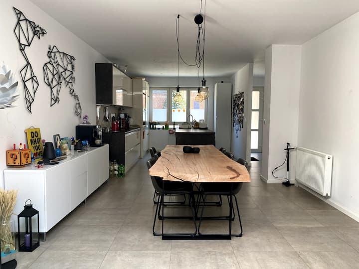 Cosy Room, Centrally Located With A Garden - Leuven
