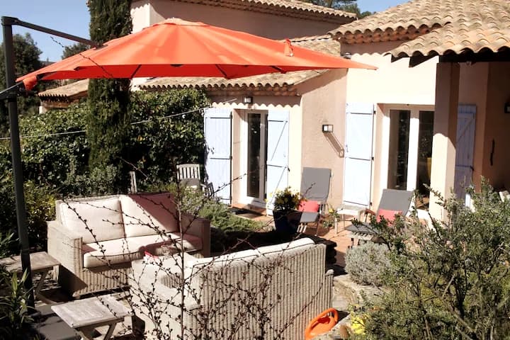 Villa Confortable Et Cosy, Piscine Commune. - Nans-les-Pins