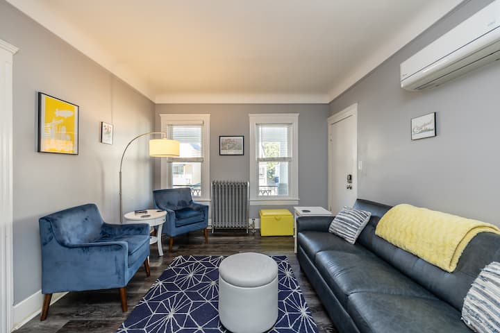 Stay & Play Cle! Near Edgewater, Dining, & City. - Cleveland