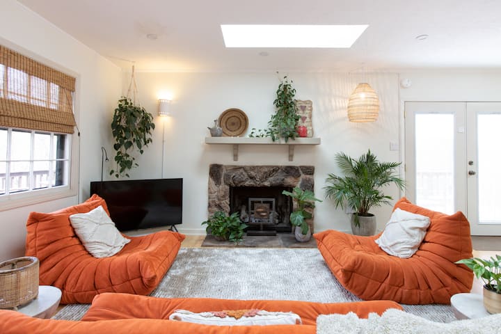 Peaceful Cottage By The River, 7 Miles To Downtown - Asheville, NC