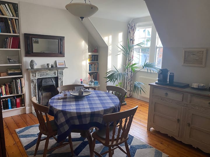 Charming Victorian House - Wallingford