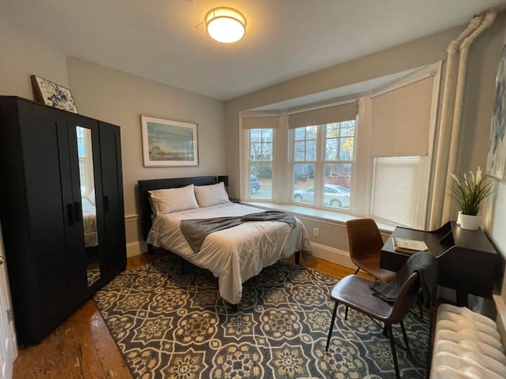 Studio, Fully Furnished In Harvard Square - Cambridge, MA