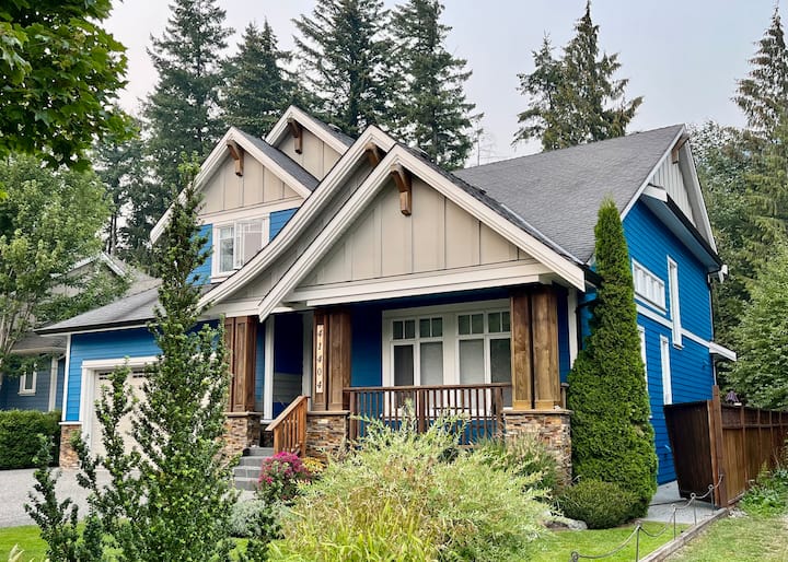Bracken Haven.  3 Bdr,  Modern, Spacious And Clean - Squamish