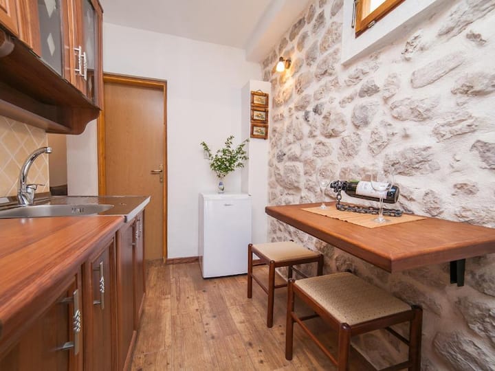Cozy 1bd Apartment 150m From Old Town - Kotor