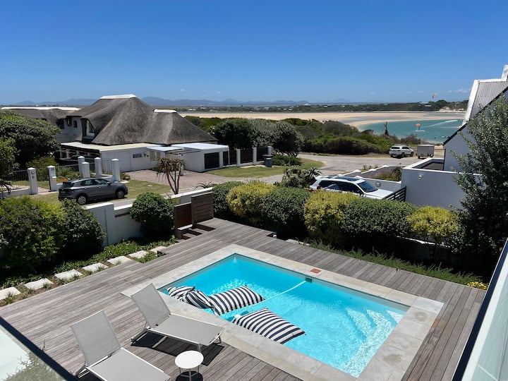 Beautiful Shore Road Beach House With A Pool. - Saint Francis Bay