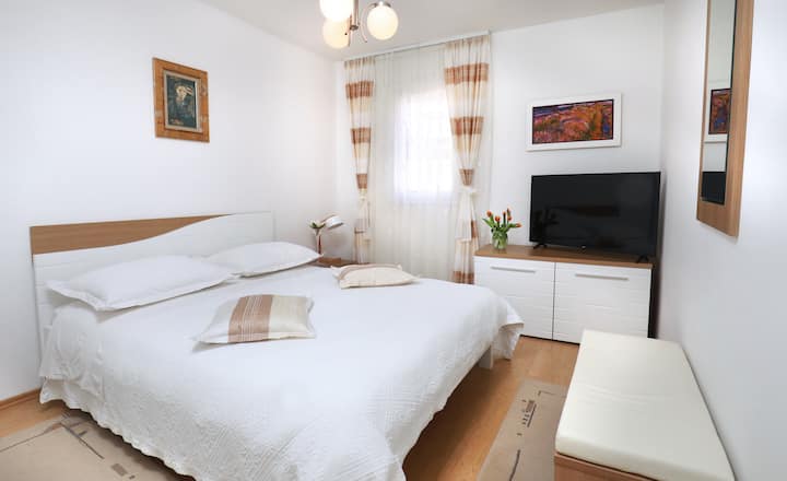 Apartment Mist 2 Center - Split