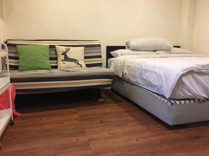 Cozy And Very Close To Dinxi Mrt - 中和區