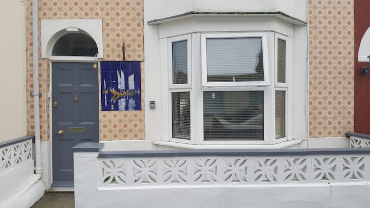 Weymouth Holiday Cottage By The Sea - Weymouth, UK