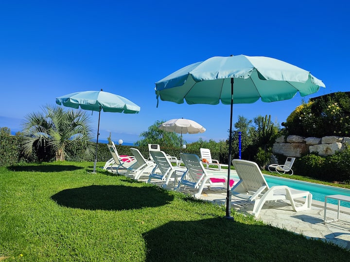 Casa Del Poggio Barone Bouganvillea - Sicilia