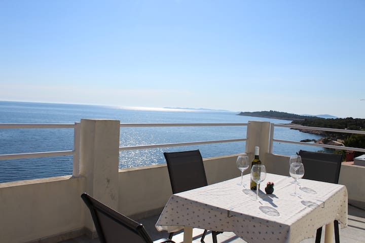 Two Bedroom Apartment With A View - Primošten