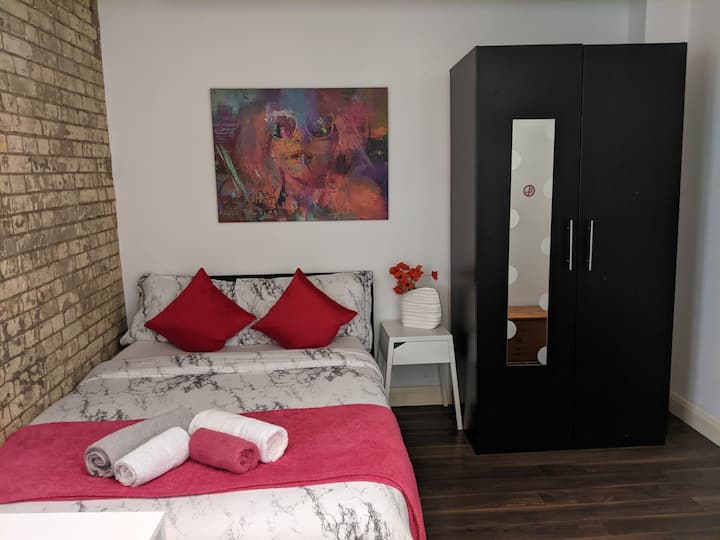 Studio 15 - 3rd Floor Rear - Central London