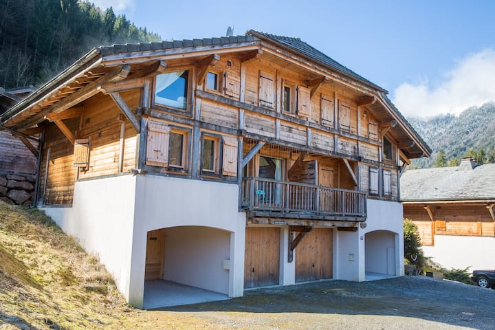 Modern Ski / Walking Chalet - Les Gets