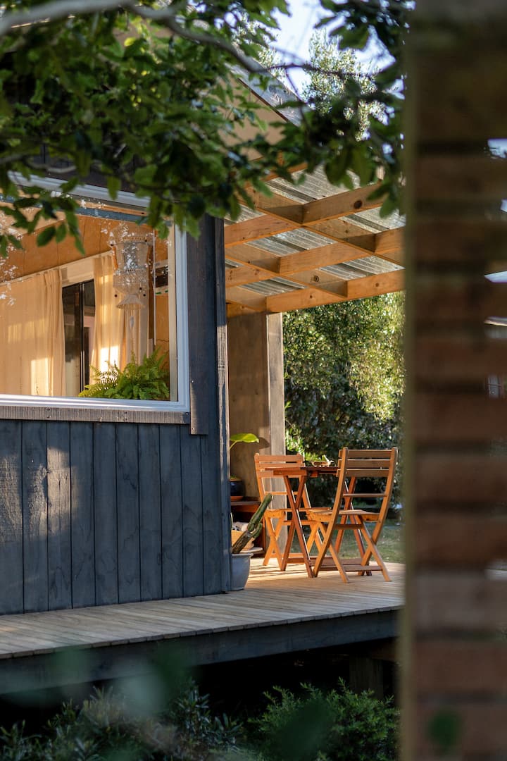 Poppy’s Place - Raglan