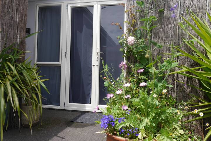 Travelling Trio Studio-private/big Bed/bfast&bikes - Bay of Plenty