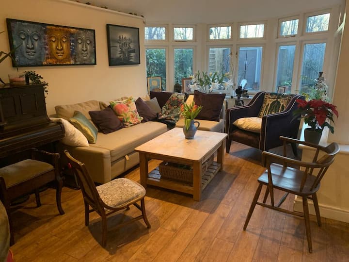 Double Bedroom/s In Old Woodstock - Witney