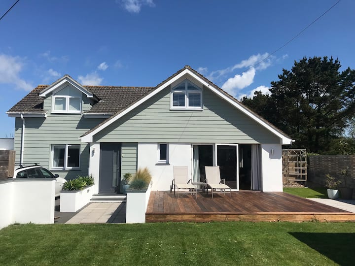 Spacious & Stylish Home With Views & Near Beach - Barnstaple